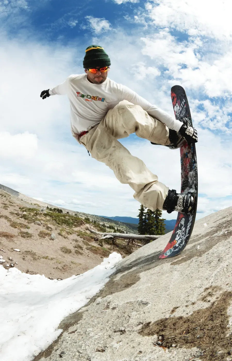 thirtytwo.com Canada | Rider Driven Snowboarding | Shop Online